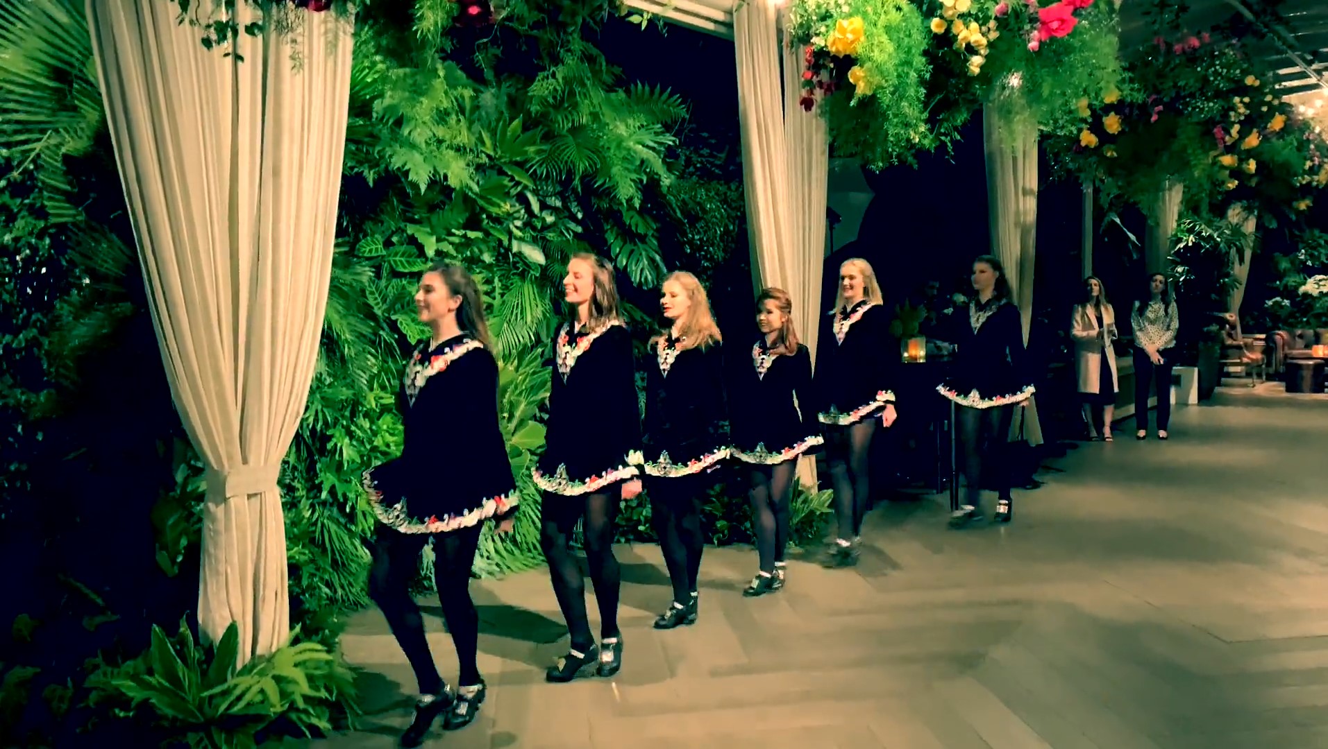 Irish Dancers - A-MAX ENTERTAINMENT
