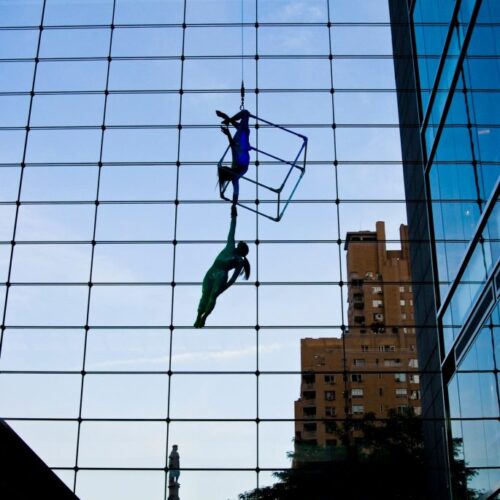 Duo Cube Aerial Act - A-MAX ENTERTAINMENT