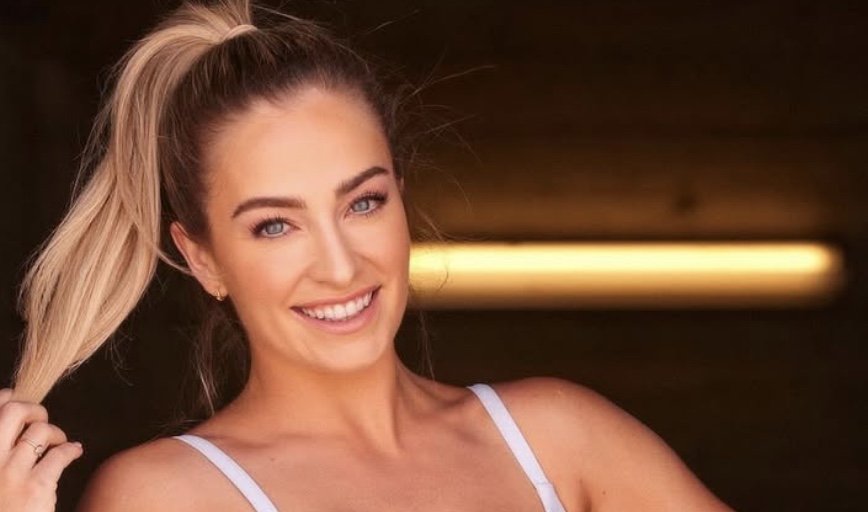 Jessica Richens - A-MAX ENTERTAINMENT